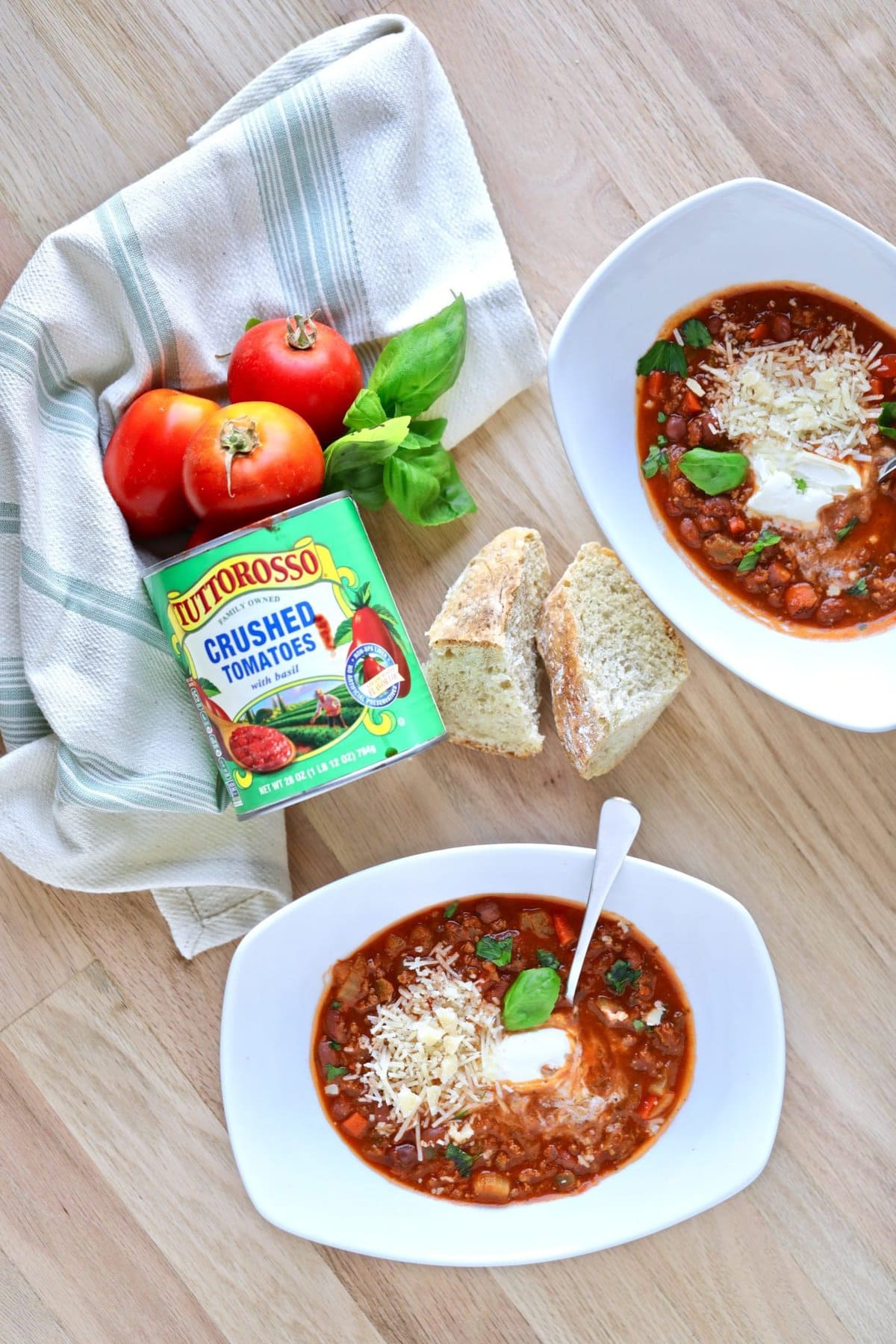 Best Italian-Style Chili Recipe (Beef and Bean) - Cucina by Elena