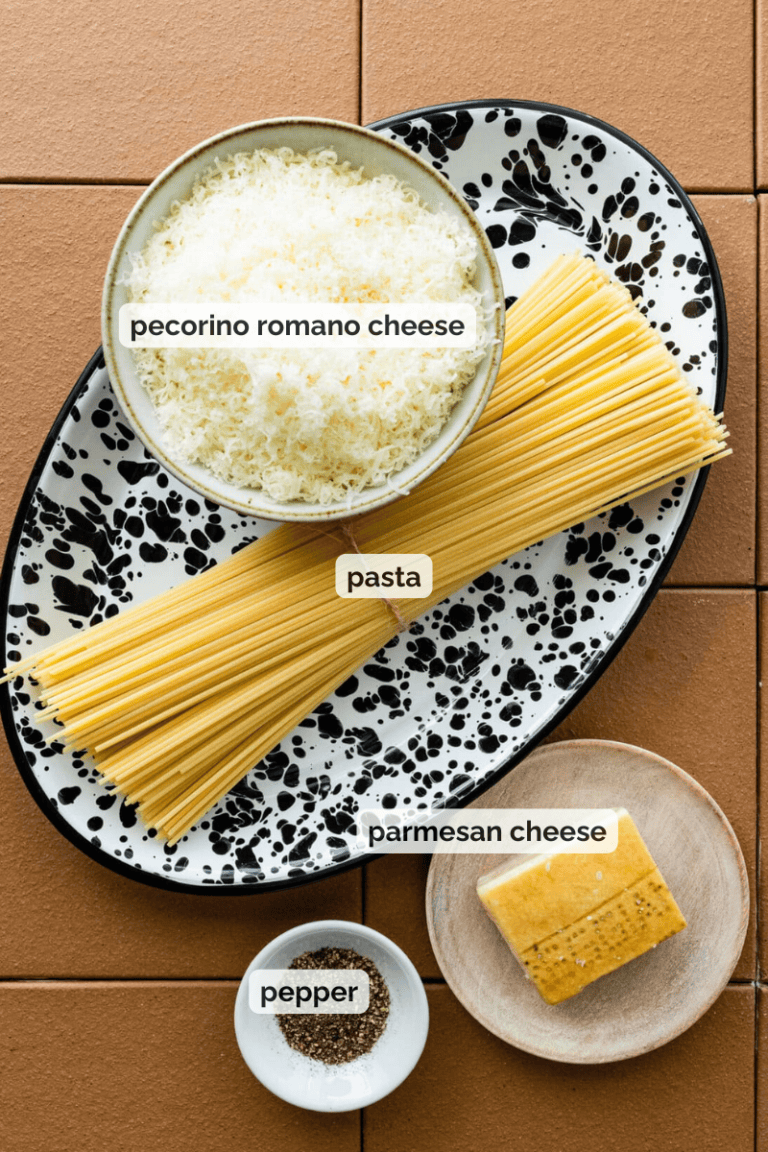 Cacio e Pepe Recipe (Authentic and Easy!) - Cucina by Elena