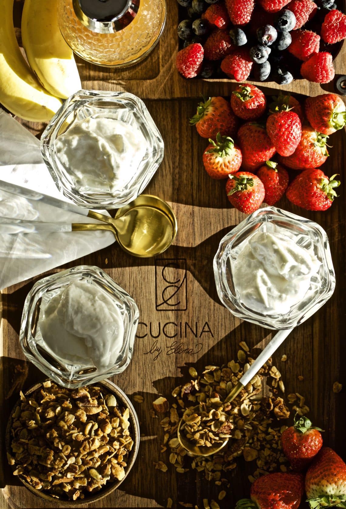 Best Homemade Granola Recipe - Cucina by Elena