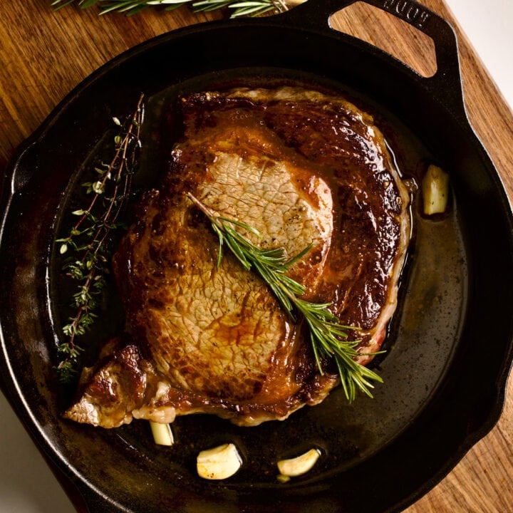 Perfect Pan-Cooked Steak - Cucina by Elena