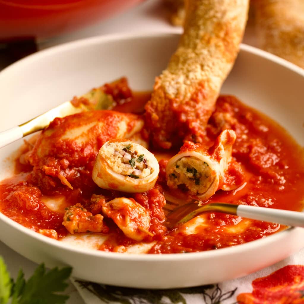 Italian Stuffed Calamari Recipe in Tomato Sauce - Cucina by Elena