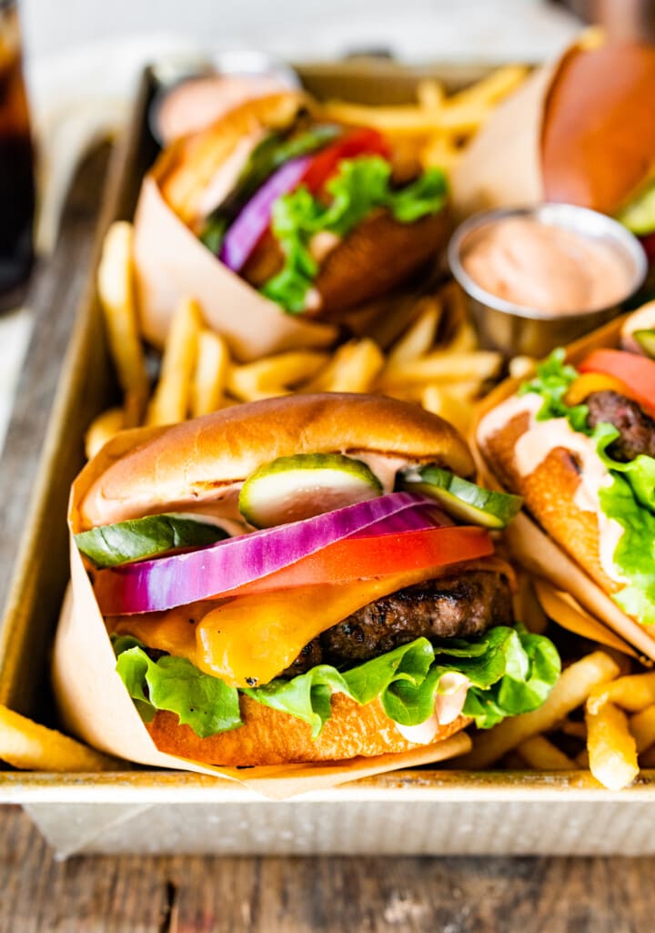 Juicy Homemade Burgers (Ultimate Beef Burger Recipe) - Cucina by Elena