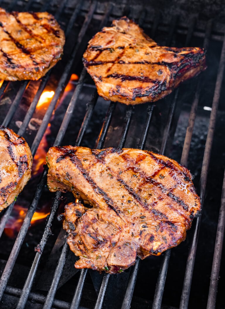 How Long to Grill Juicy Pork Chops at 400°F - Cucina by Elena