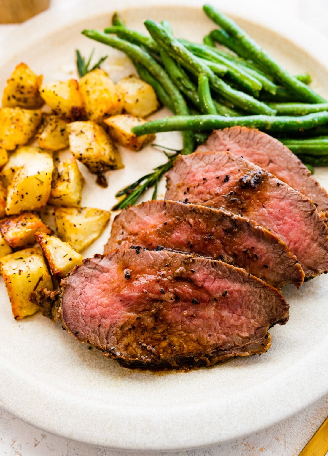 Tri-Tip Steak Recipe (Easy Stove Top) - Cucina by Elena
