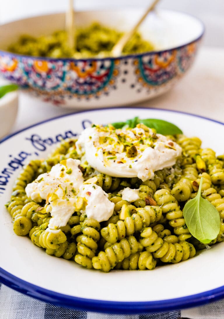 Best Basil Pistachio Pesto Pasta Recipe (Super Easy!) - Cucina by Elena