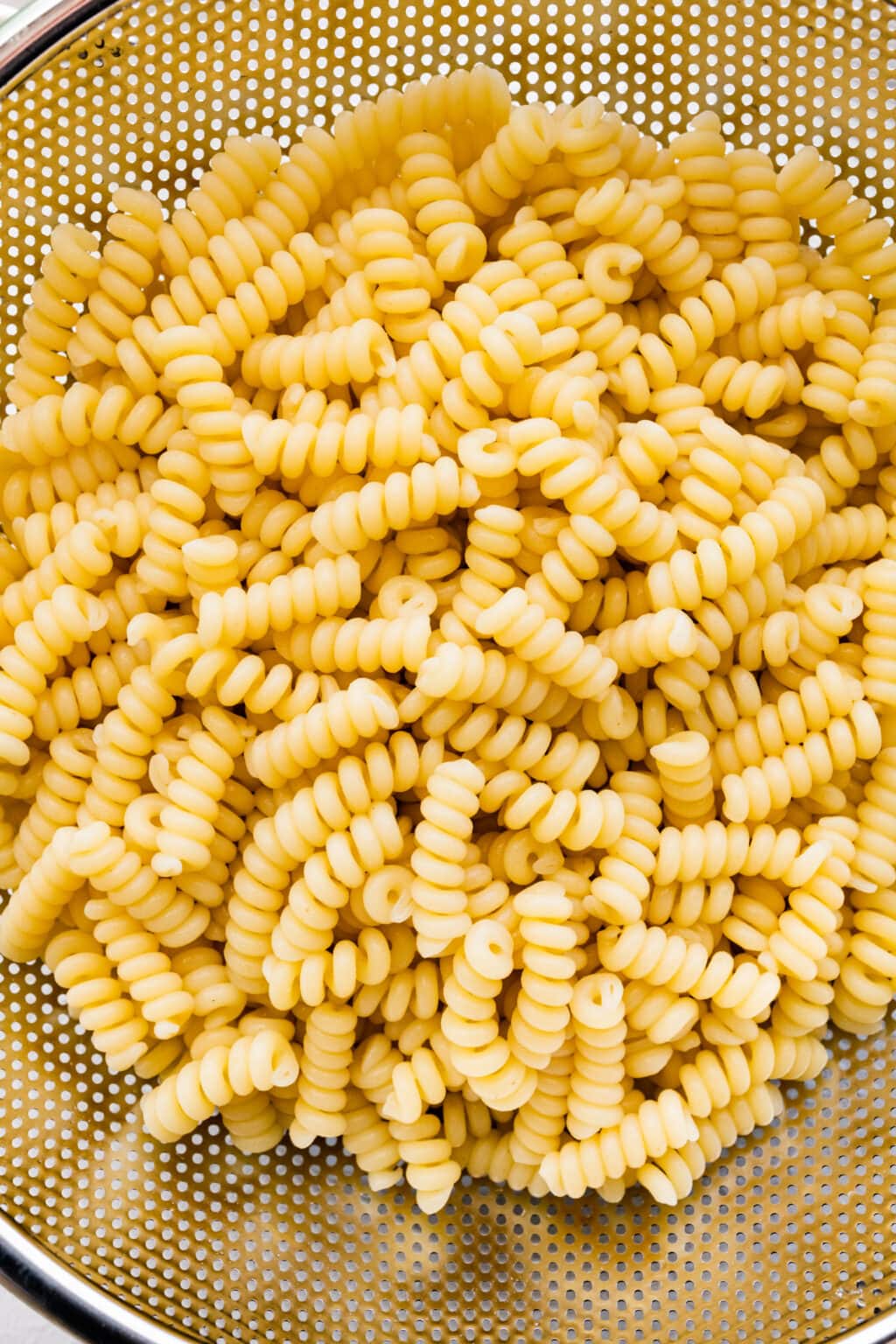 Easy Pesto Pasta Recipe (Italian Basil Pesto Sauce) - Cucina by Elena