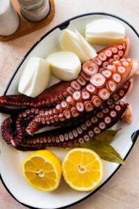 Easy Grilled Octopus Recipe with Lemon (Greek Style) - Cucina by Elena