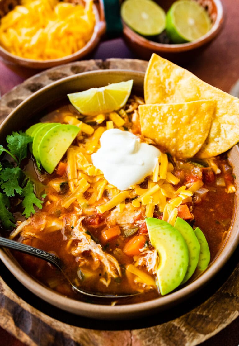 Easy Mexican Chicken Soup Recipe (Sopa De Pollo) - Cucina by Elena