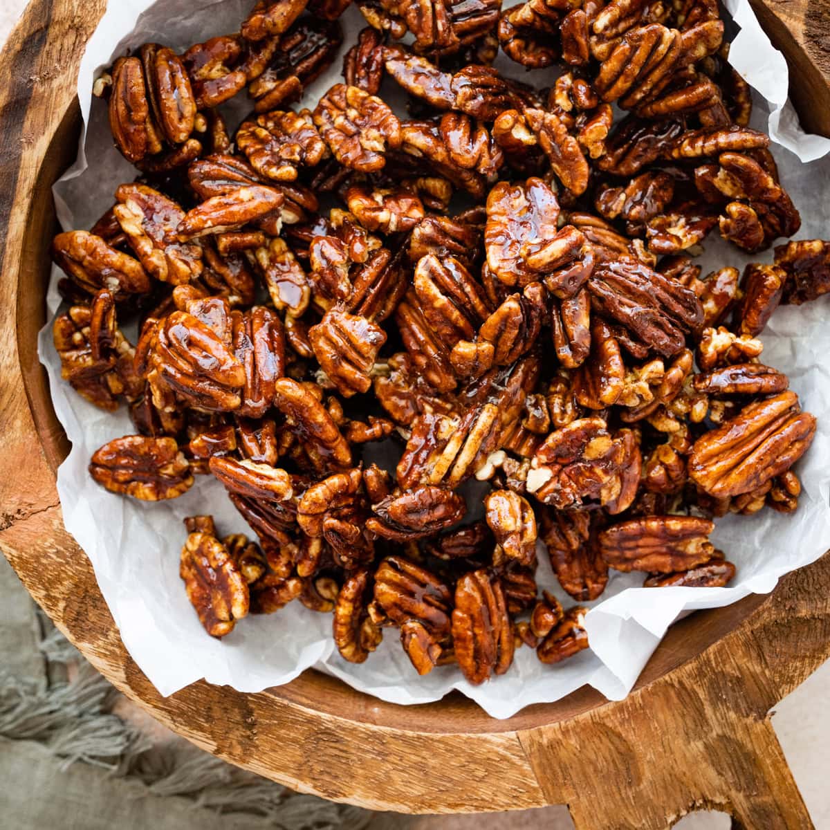 Easy Candied Pecans Recipe (10 minute Stovetop) - Cucina by Elena