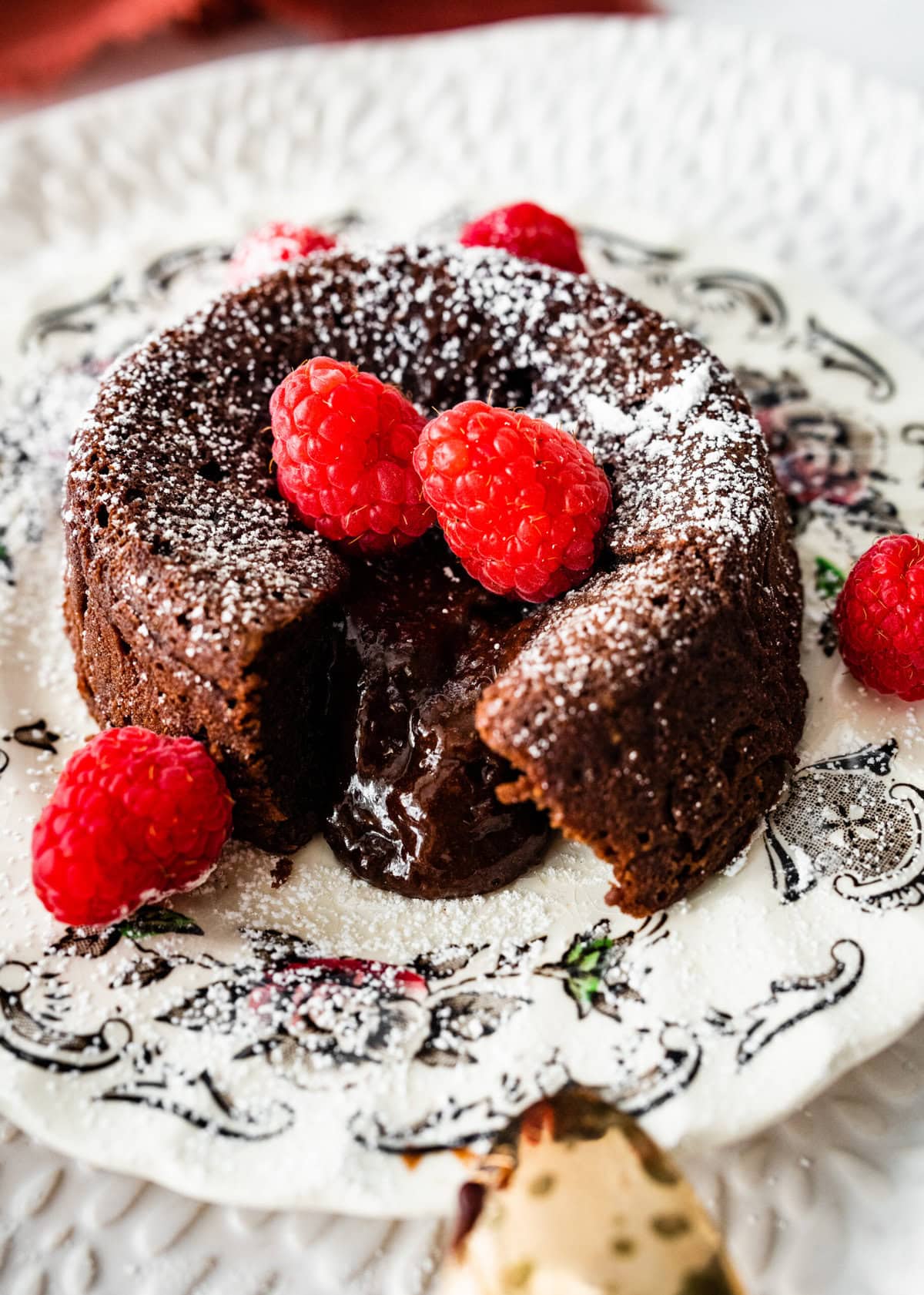 Molten Chocolate Lava Cakes - Cucina by Elena