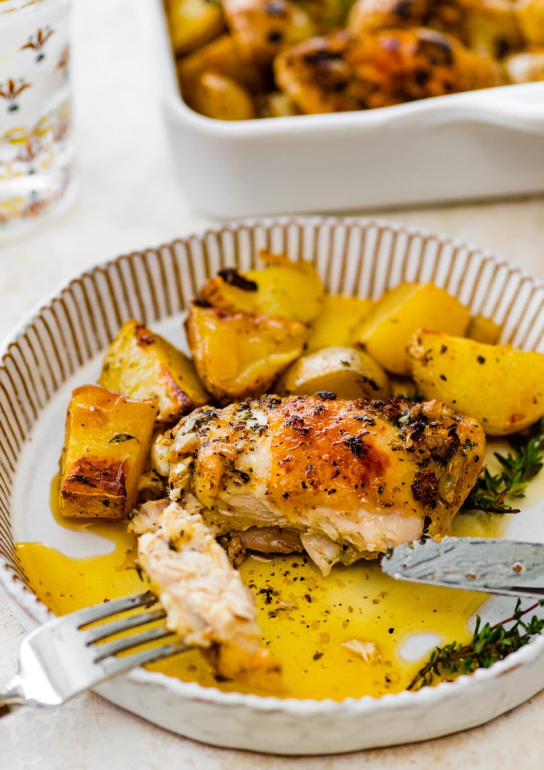 Baked Chicken and Potatoes (One Pan Recipe) - Cucina by Elena