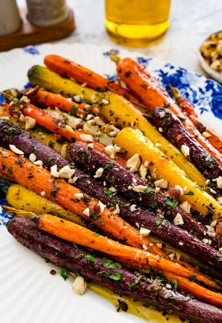 Roasted Rainbow Carrots Recipe - Cucina by Elena
