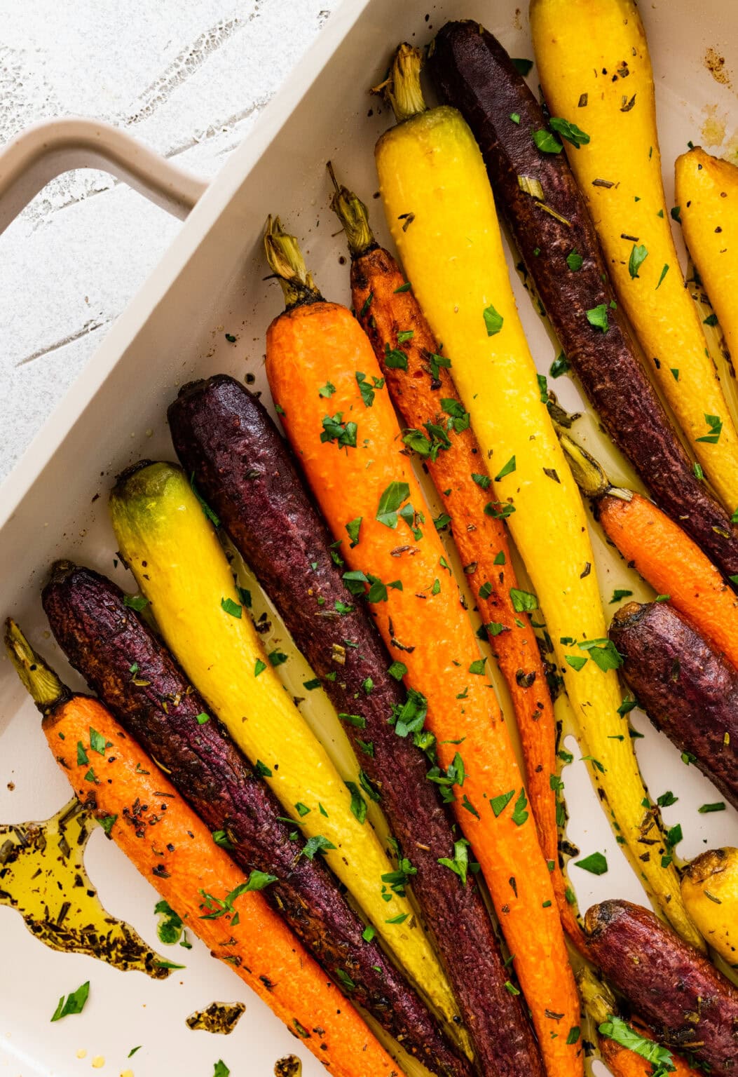 Roasted Rainbow Carrots Recipe - Cucina by Elena